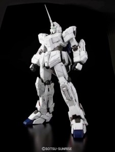 PG 1/60 獨角獸高達降臨! 變型要花7分鐘!? - WeKillTime